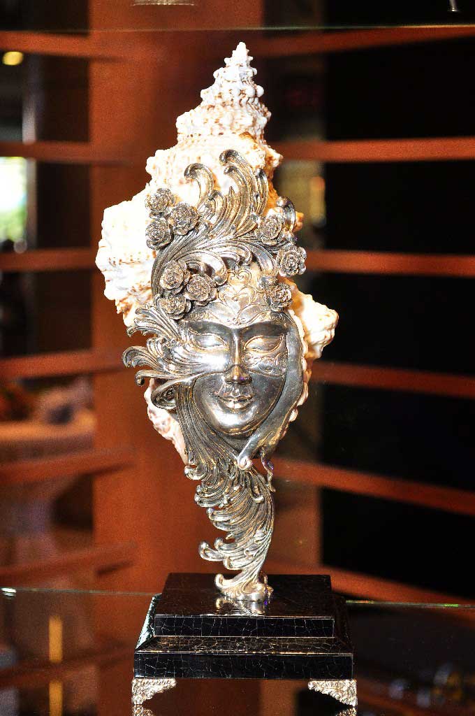 A TRIBUTE TO KENNETH COBONPUE AND CEBUANO ARTISTRY - My City, My SM